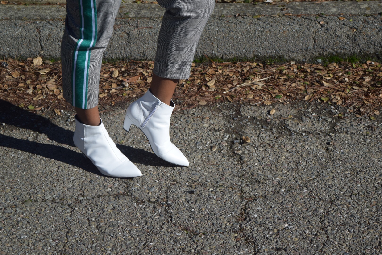 3 Part Essential White Boots Review: How to Part Three